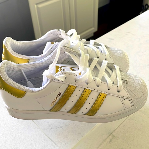 adidas | Shoes | Classic Shell Toe Adidas | Poshmark
